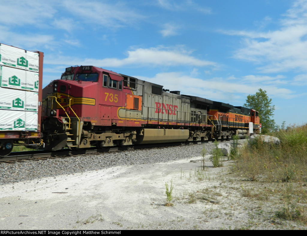 BNSF 735